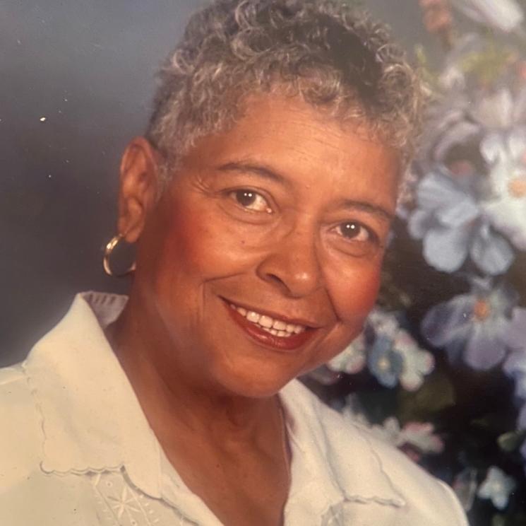 Edna Mae McGhee Obituary
